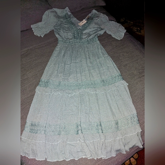 Starling Reine | Dresses | Starling Reine Midi Dress | Poshmark